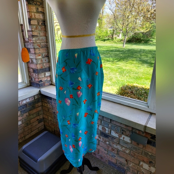 Vintage | Skirts | Vintage Jerell Vibrant Two Layer Floral Midi Skirt ...